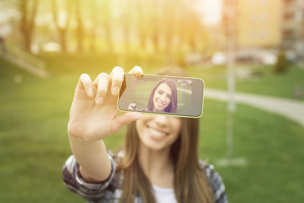 Memorial Health Blog | Me, My Selfie and I: What Your Selfie Says about ...